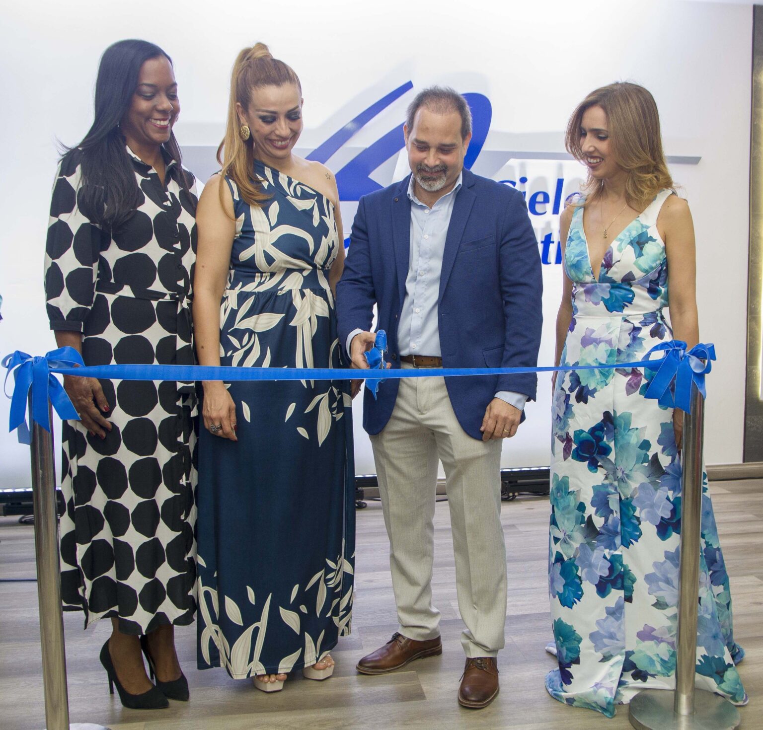 Cielos Acústicos inaugura su nuevo y moderno local en Santiago – Diario ...