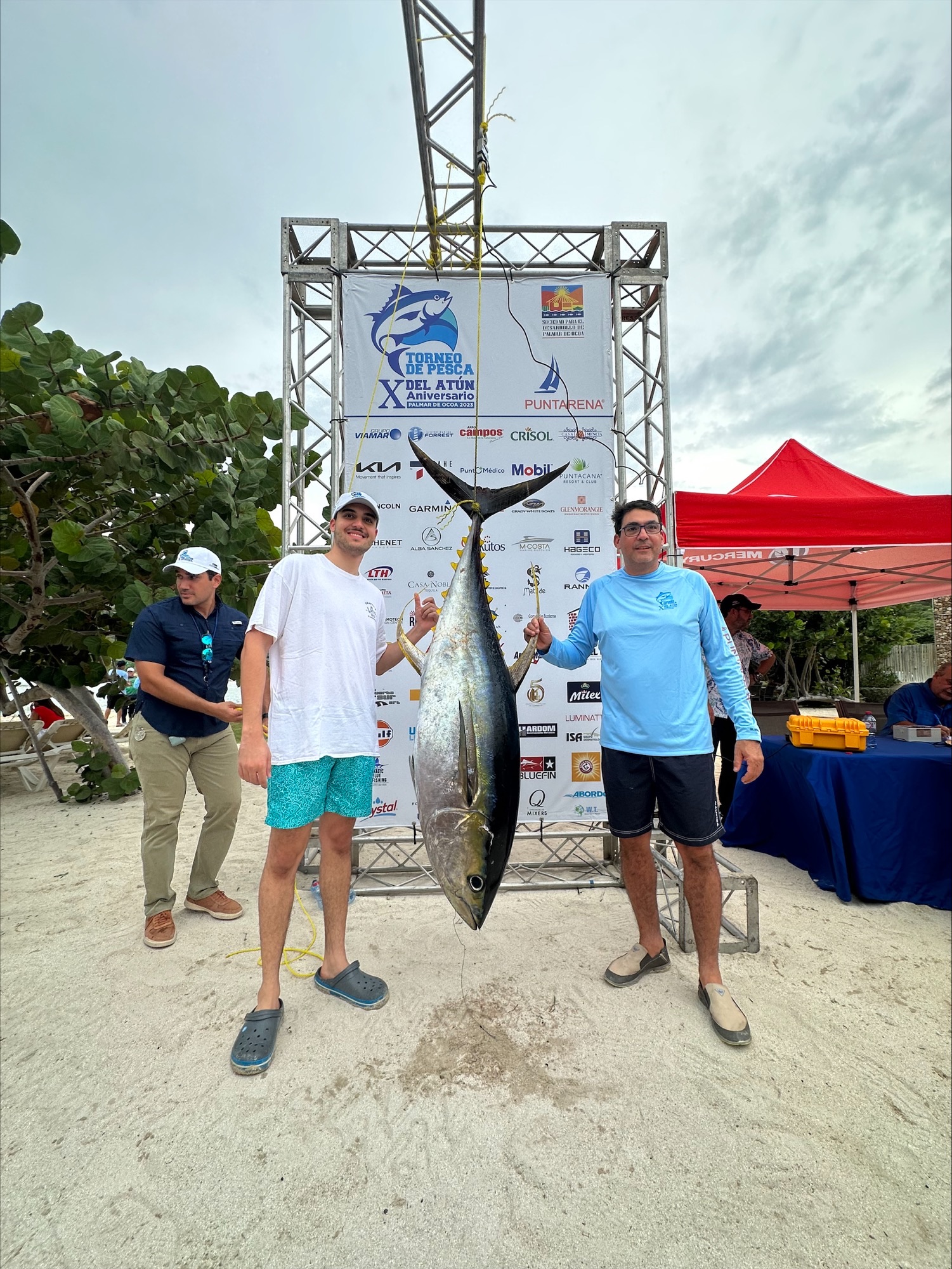 Nelson Mañon Castillo se corona ganador de la copa Rotativa del Atún ...